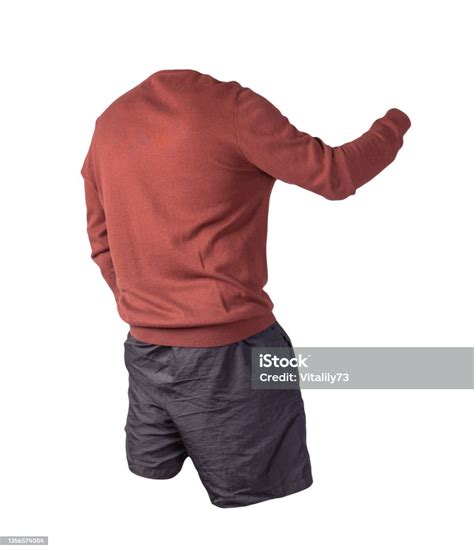 흰색 배경에 고립 된 니트 스웨터와 반바지 매일 옷을 입는다 0명에 대한 스톡 사진 및 기타 이미지 0명 개인 장식품 겨울 Istock