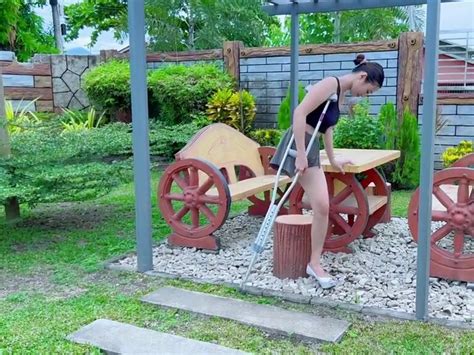 Amputee Girl Crutching Video 4