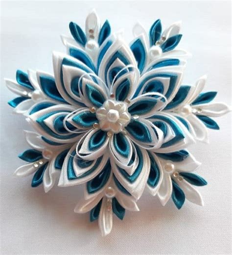 Pin By Ji Inka Rohl Kov On Rychl U E Ulo U Een U Ed Flower Crown Floral Floral Rings