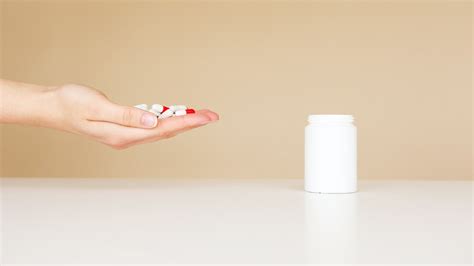 A Guide To Dayquils Ingredients And Side Effects Health Research Policy