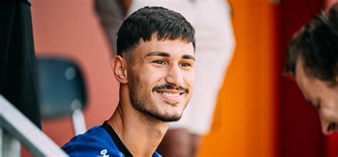 Stevan Lujic Wechselt Per Sofort Zum Sc Cham Fc Aarau