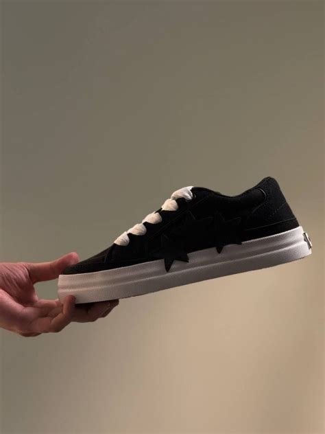 خرید انواع کفش با مدل های مختلف ارزان تر از همه جا در همهمه بوتیک