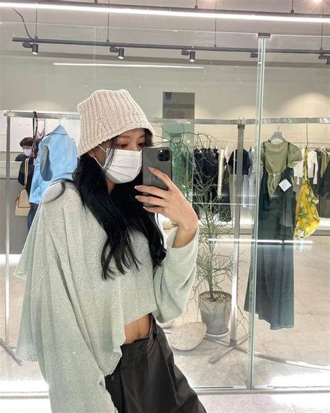 Itzy Pics On Twitter Fashion Fashion Outfits Korean Girl