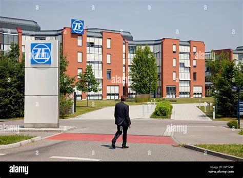 Zf High Resolution Stock Photography and Images - Alamy