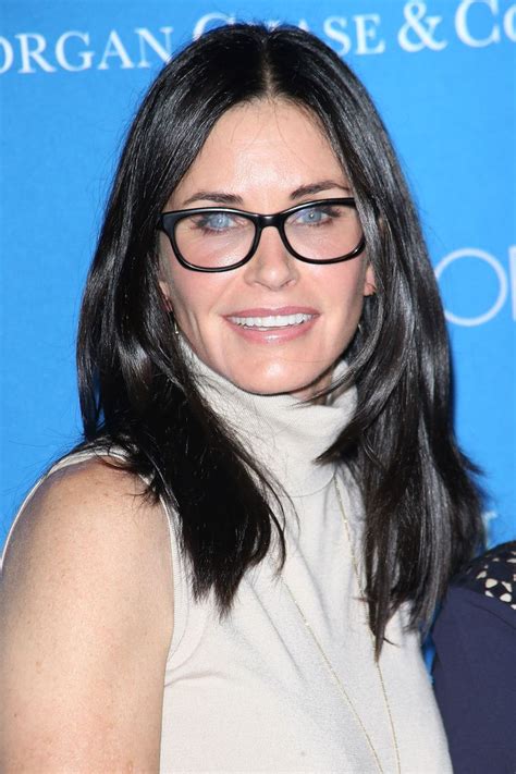 Hairstyles For Straight Hair Inspired By Your Favorite Celebrities Courtney Cox Hair