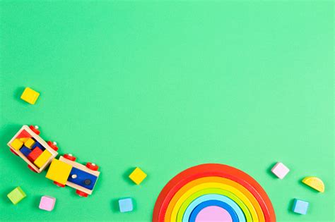 아기 아이 장난감 배경 나무 기차 흰색 배경에 장난감 무지개 비행기와 다채로운 블록을 쌓아 개체 그룹에 대한 스톡 사진 및 기타