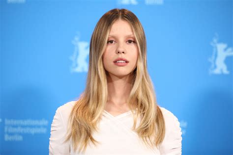 Mia Goth Plays Porn Star With Past That Haunts Her In New Maxxxine Trailer The Daily Caller
