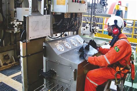 Pull In Pull Out Vertical Group