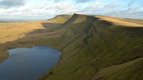 6 Best Wild Camping Spots In Brecon Beacons National Park