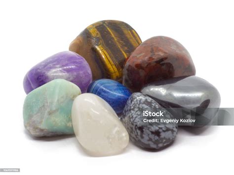 다양 한 종류와 색상의 준 보석 돌 0명에 대한 스톡 사진 및 기타 이미지 0명 개체 그룹 결정체 Istock