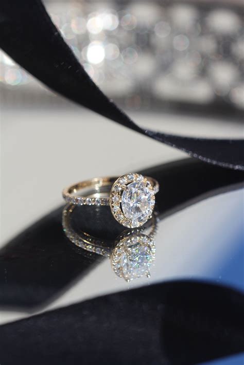 Classic Oval Moissanite Halo Engagement Ring South Africa Classic