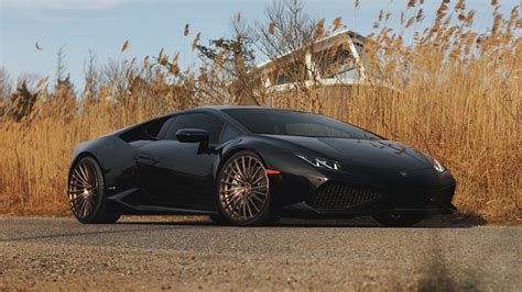 Lamborghini Huracan Black