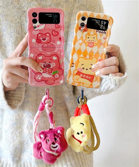 삼성 갤럭시 Z플립5 Z플립4 Z플립3 행온택 스트랩 털 인형 키링 웨이브 물결모양 슬림 실리콘 범퍼 제트플립5 제트플립4 제트플립3 지플립5 지플립4 지플립3 Zflip5