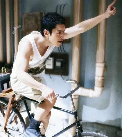 刘冠麟：以颜值出圈，出道十八年好不容易走红，却被嘲资源咖？角色表演父母