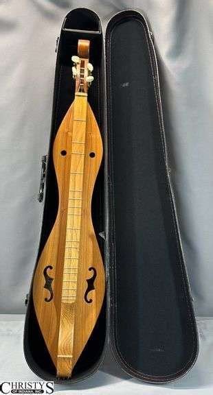 Pigeon River String Instruments 4 String Hourglass Shaped Dulcimer In