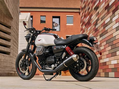 Motorrad Vergleich Moto Guzzi V7 Stone Special Edition 2025 Vs Moto