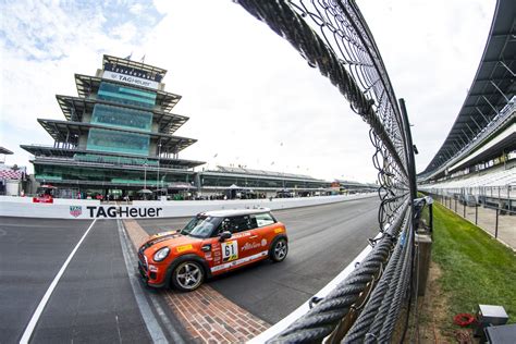 Mini Race Track
