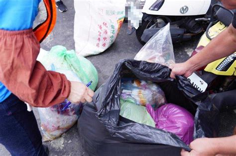 不愛垃圾分類小心 彰化縣環保局試辦「可透視垃圾袋」一眼就看穿 生活 Ctwant