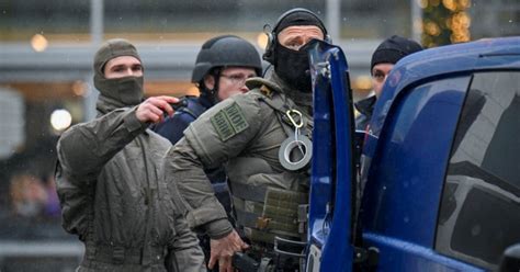 დრეზდენში დააკავეს შეიარაღებული მამაკაცი რომელსაც მძევლები ჰყავდა აყვანილი სავაჭრო ცენტრში