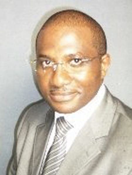 Alexandre Ebene Tigo Sénégal Viadeo