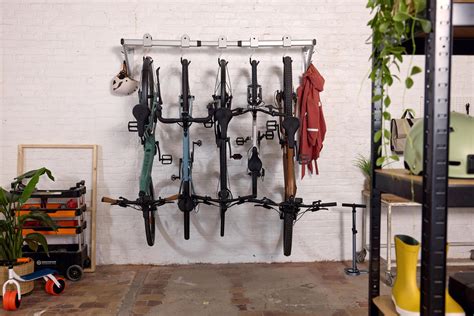 Soporte Pared Bicicletas Gris 5 Ganchos Deslizantes Decathlon