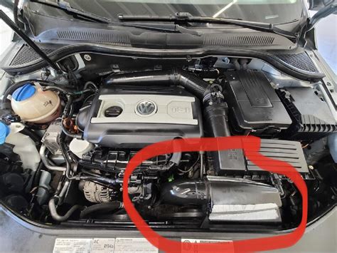 Im Interested In Buying A 2012 Volkswagen Cc I Noticed Under The Hood