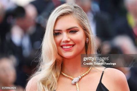 Kate Upton Red Photos And Premium High Res Pictures Getty Images