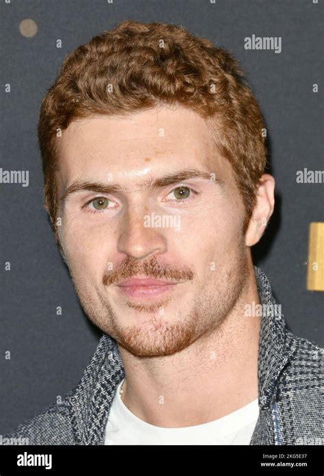 Disneys „elton John Live Abschied Vom Dodger Stadium“ Yellow Brick