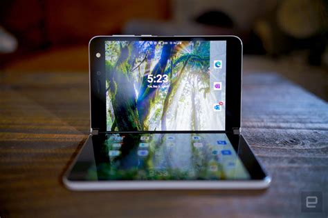 Microsoft Turns Surface Duos Second Screen Into A Gamepad For Xbox