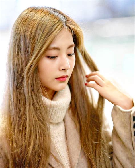 Pin On Tzuyu 쯔위 Beauty Long Hair Styles Fashion Beauty