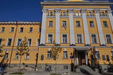 3 000 квадратних метрів вікон без скла ректор університету Шевченка