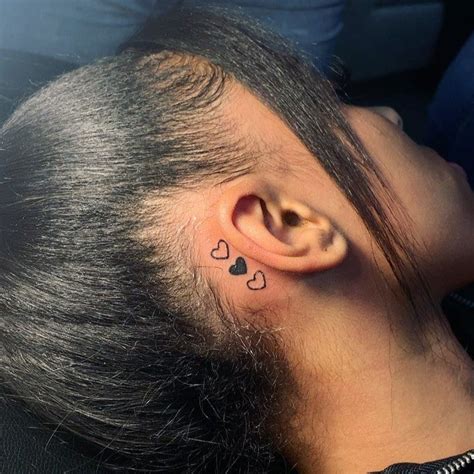 3 Heart Tattoos Behind The Ear Meaning Styles And Placement Tips