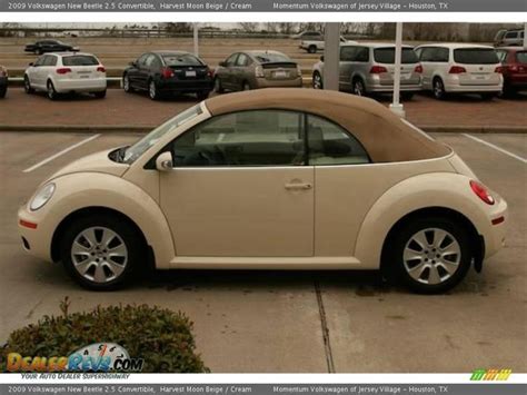 Harvest Moon Beige Volkswagen New Beetle Convertible