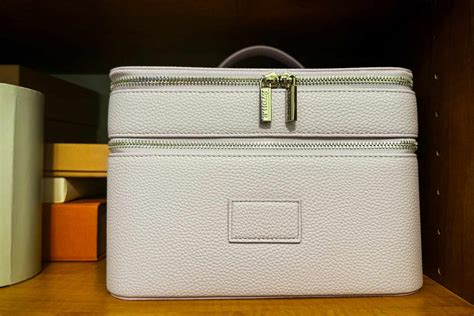 Color Train Case