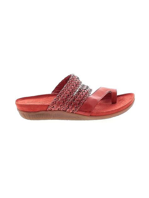 Baretraps Red Sandals Size 8 37 Off Thredup
