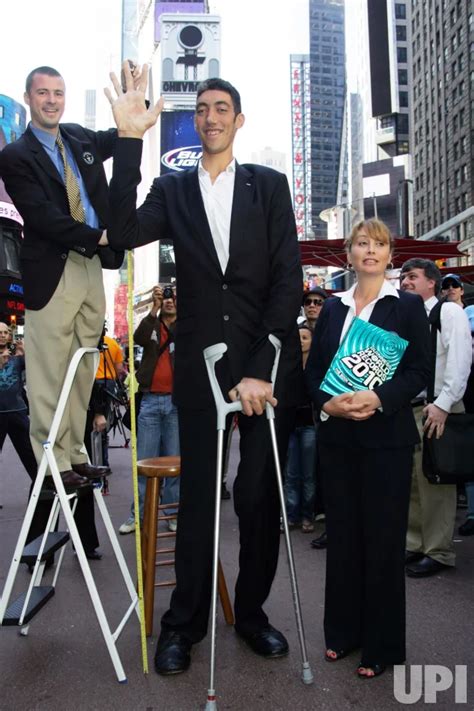 Guinness World Records Tallest Man