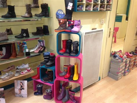 Mini Pouce Situé à Paris 18ème En Ile De France 75