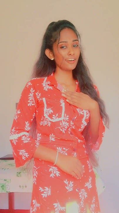 Chuttak Hari Dakkoth චුට්ටක් හරි දැක්කොත් Tharushi Thathsarani
