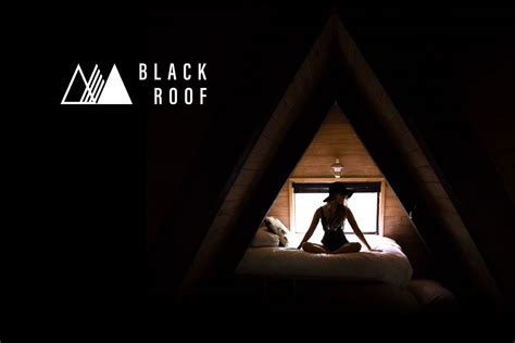 Branding Black Roof Latte Design