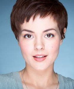 Azure Parsons Net Worth Celebrity Sizes