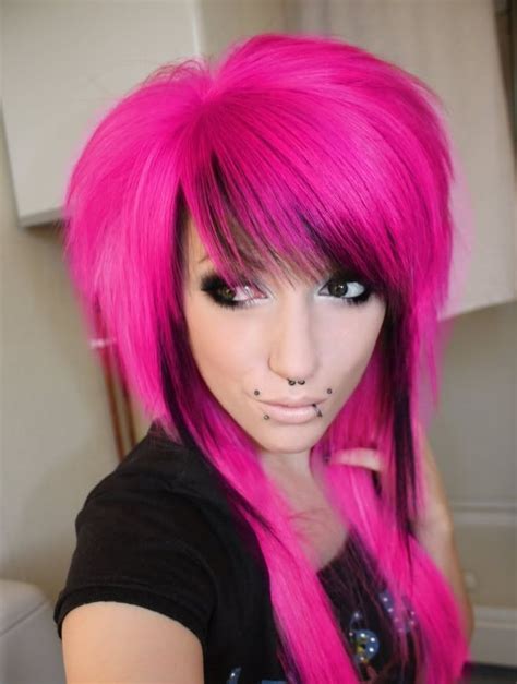 Kitty Mallow Emo Girl Hairstyles Emo Hair Color Scene Hair