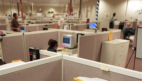 Call Center Operator Laying Off Nearly 800 In Tucson