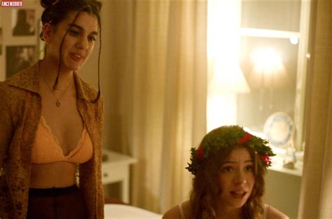 Nathalie Varli Nua Em Young Royals