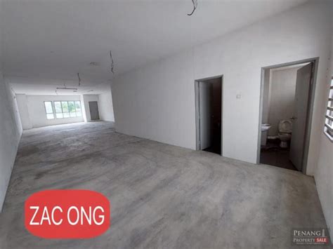 High Visibility Shoplot At Farlim Square First Floor For Rent