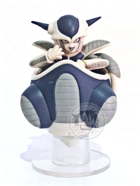 First Form Frieza With Pod Chrome Hobbies And Toys Toys And Games On