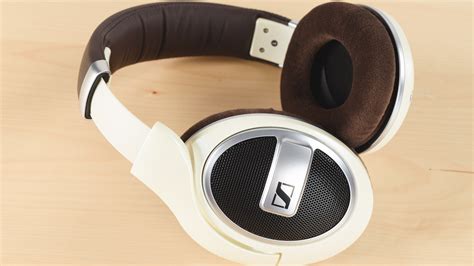 Sennheiser HD 599 Review - RTINGS.com