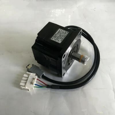 1pc Yaskawa Ac Servo Motor Sgmph 02a1a21 New Original Free Expedited