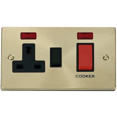 Click Deco Satin Brass 45a Cooker Switch With 13a Socket Vpsb205bk Rs