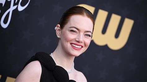Emma Stone Defends Controversial ‘poor Things Sex Scenes Us Weekly