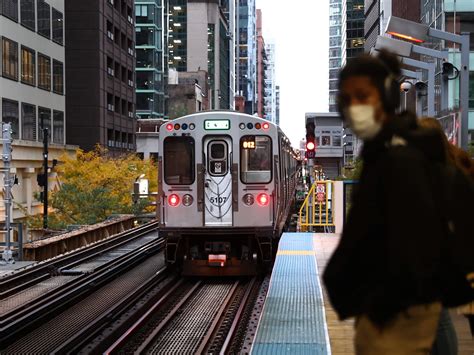 Redline Chicago Is Hosting A Dj Rave On A Moving Cta Train This Weekend